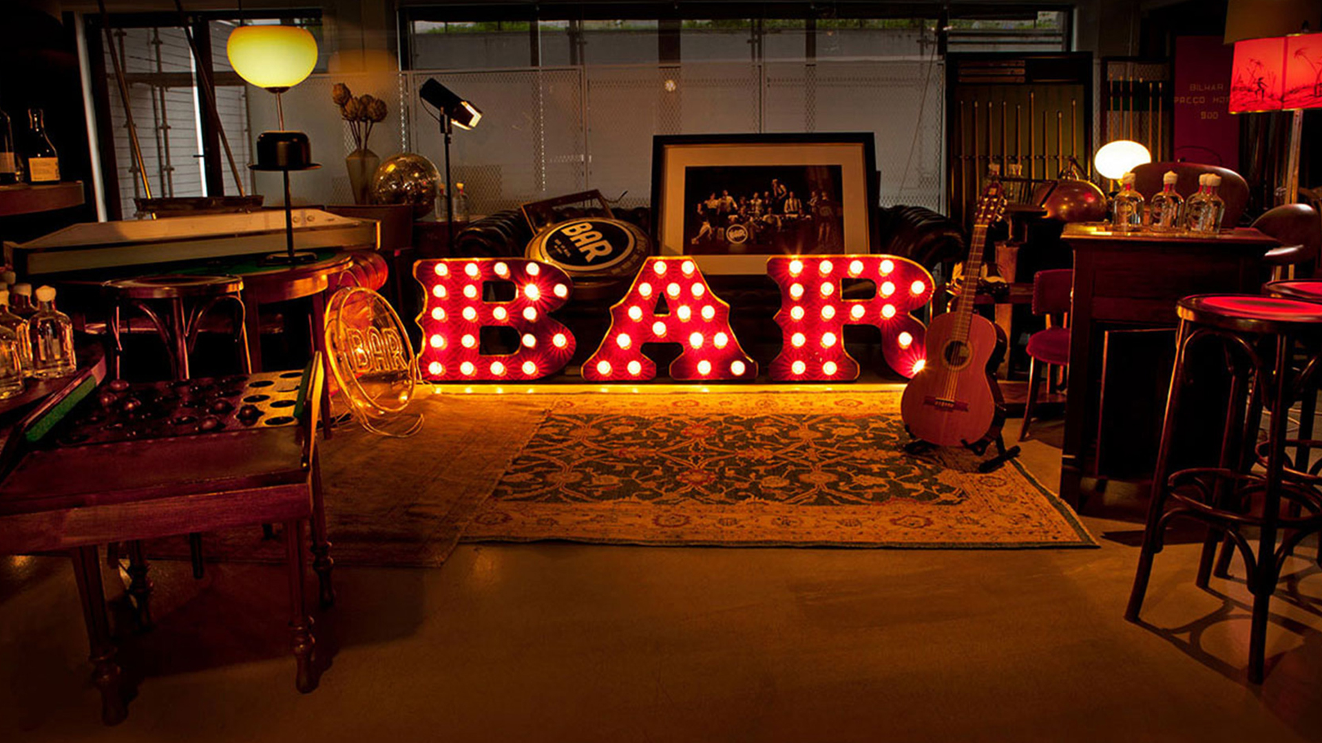 The Auction - Bar Ogilvy